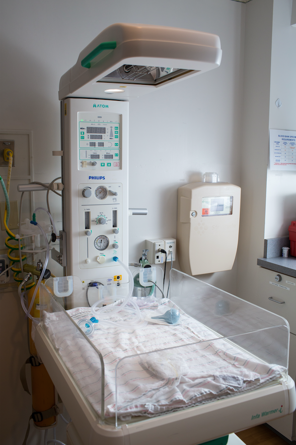 An Inside Look at our Local Labor & Delivery Rooms - Giggle Magazine