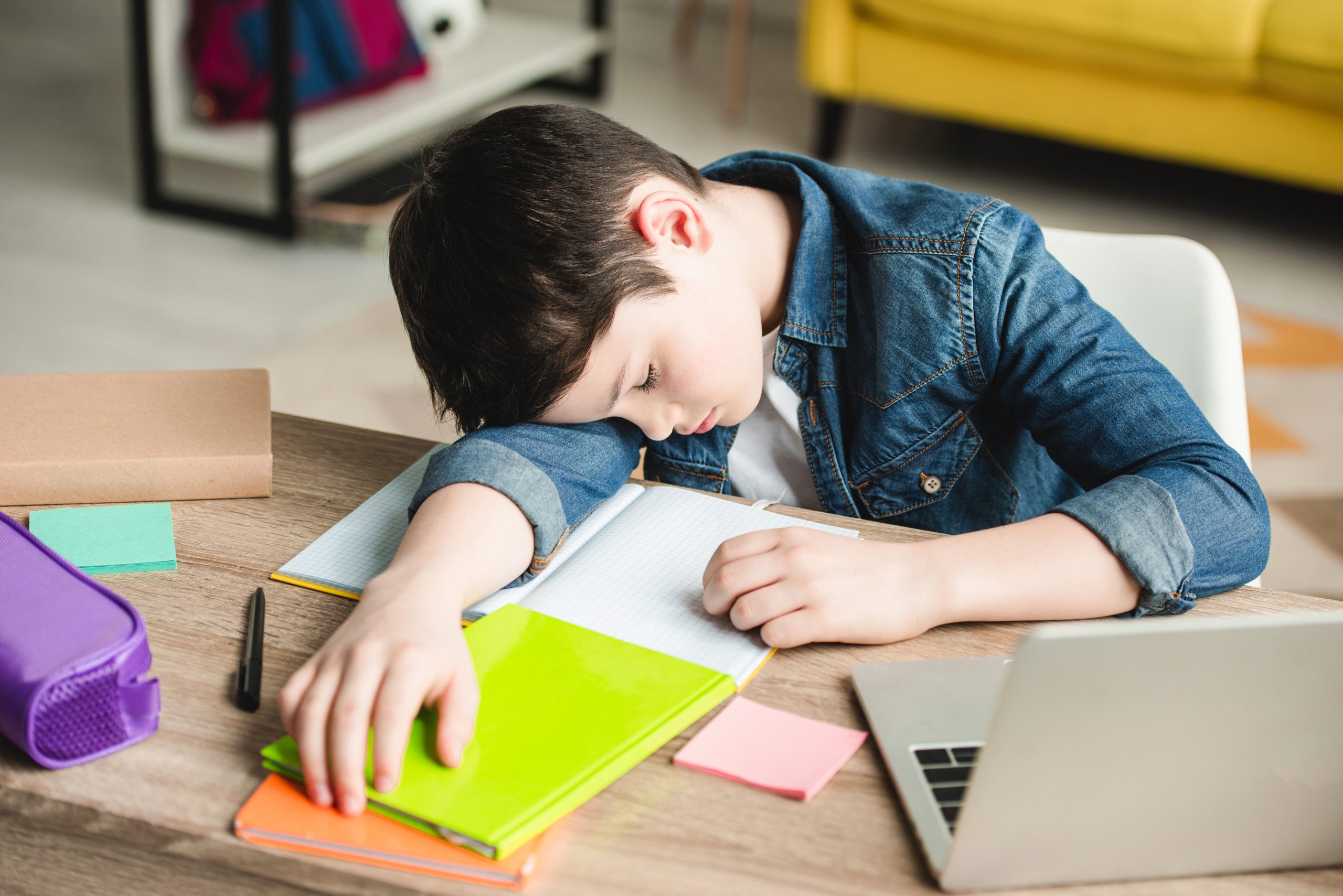 Understanding Pediatric Circadian Rhythm Disorder - Giggle Magazine