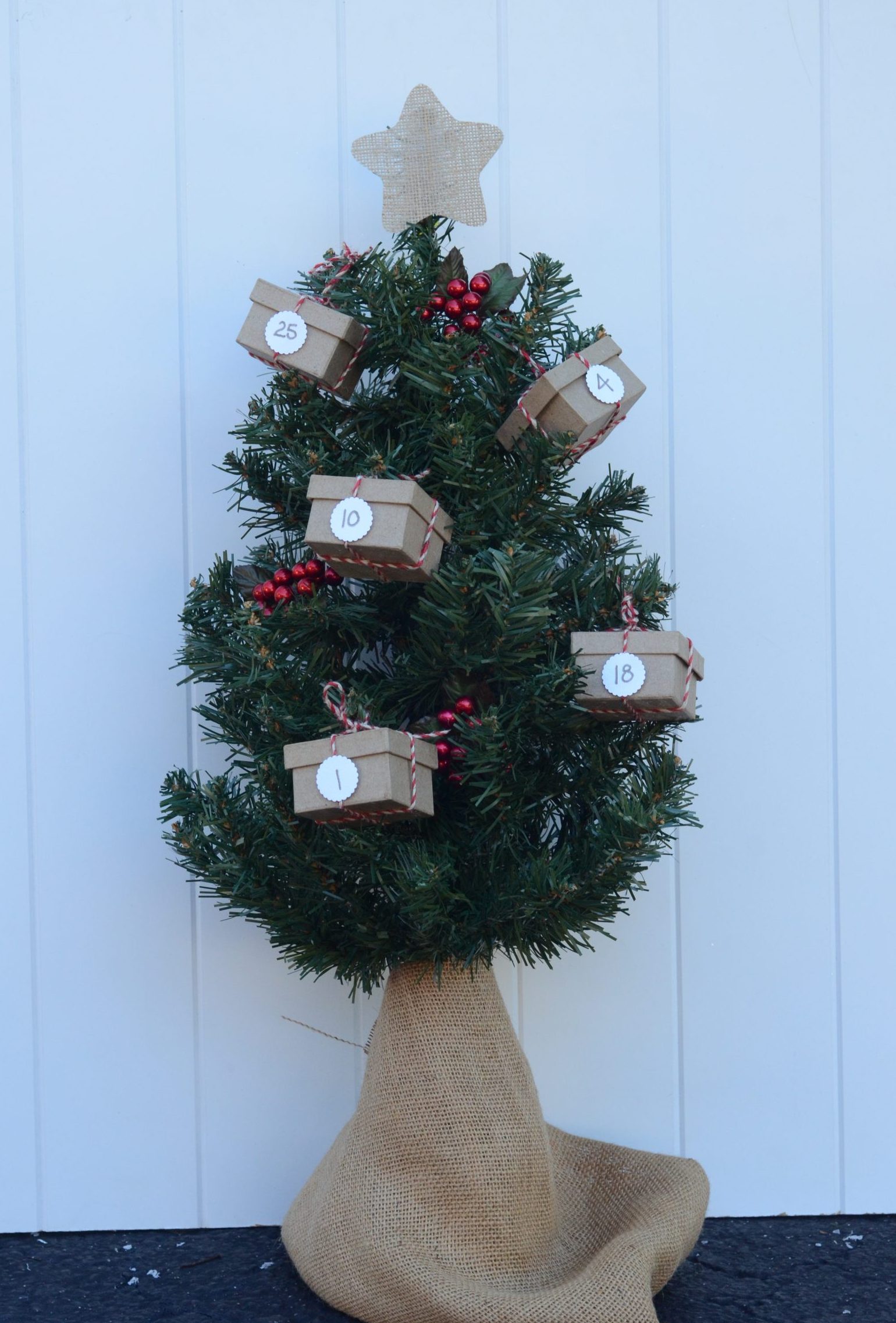 DIY Advent Calendar Trees - Giggle Magazine
