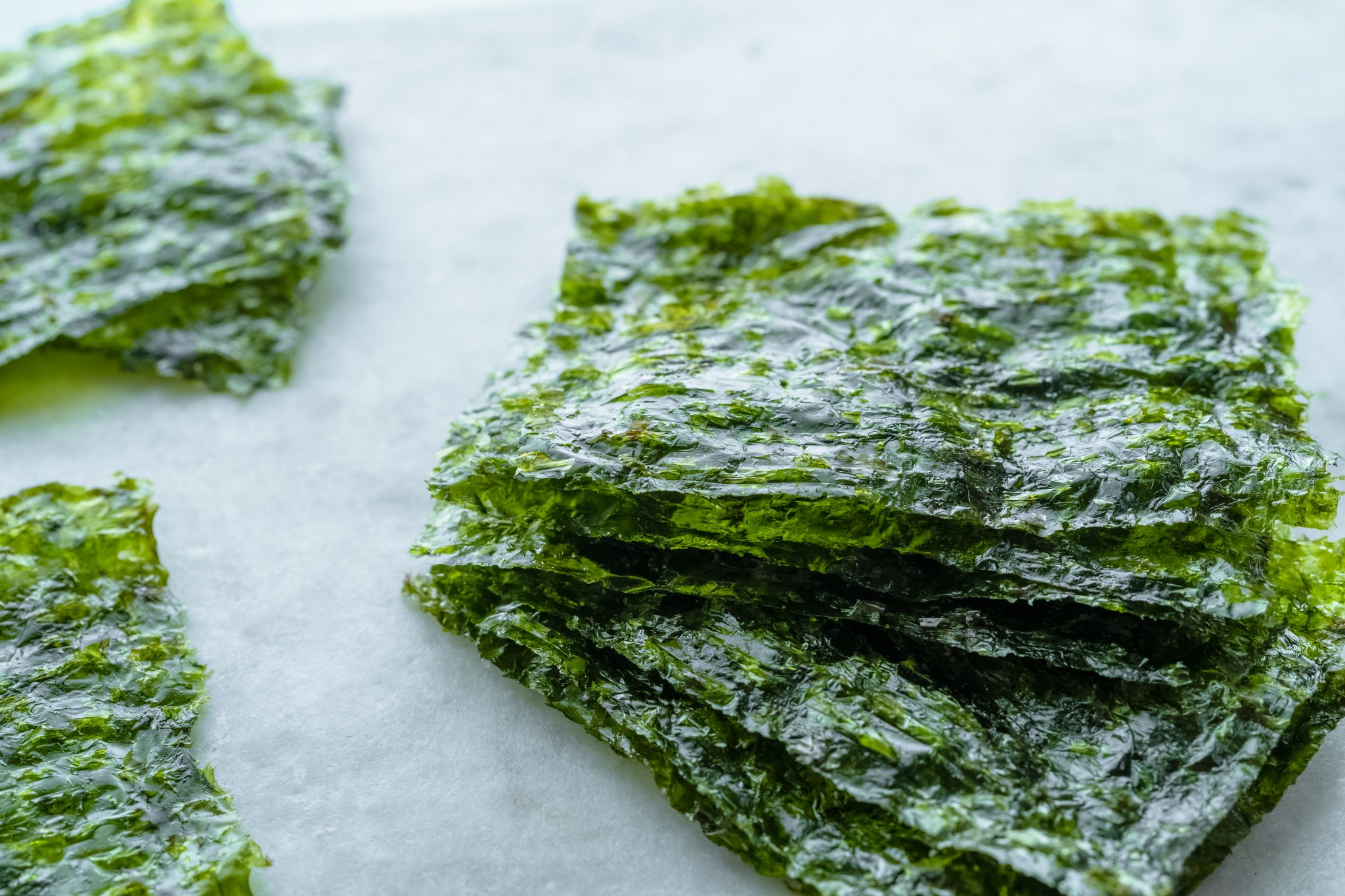 Unwrapping The Benefits of Seaweed - Giggle Magazine